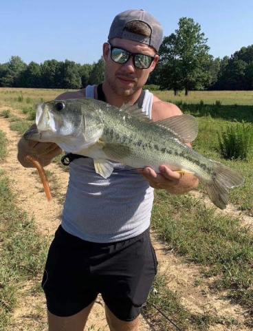 Live Lures - Floating Worms and Innovative Fishing Rigs